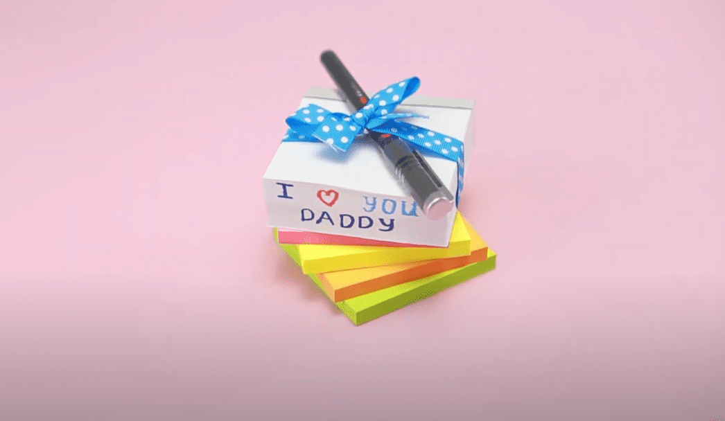 Craft: Father's Day Notepad - Kids 'R' Kids