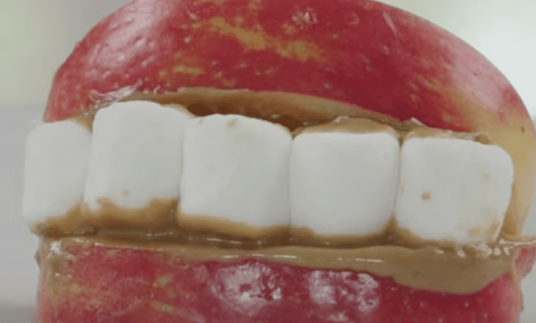 Apple Smile Snack - Kids 'R' Kids